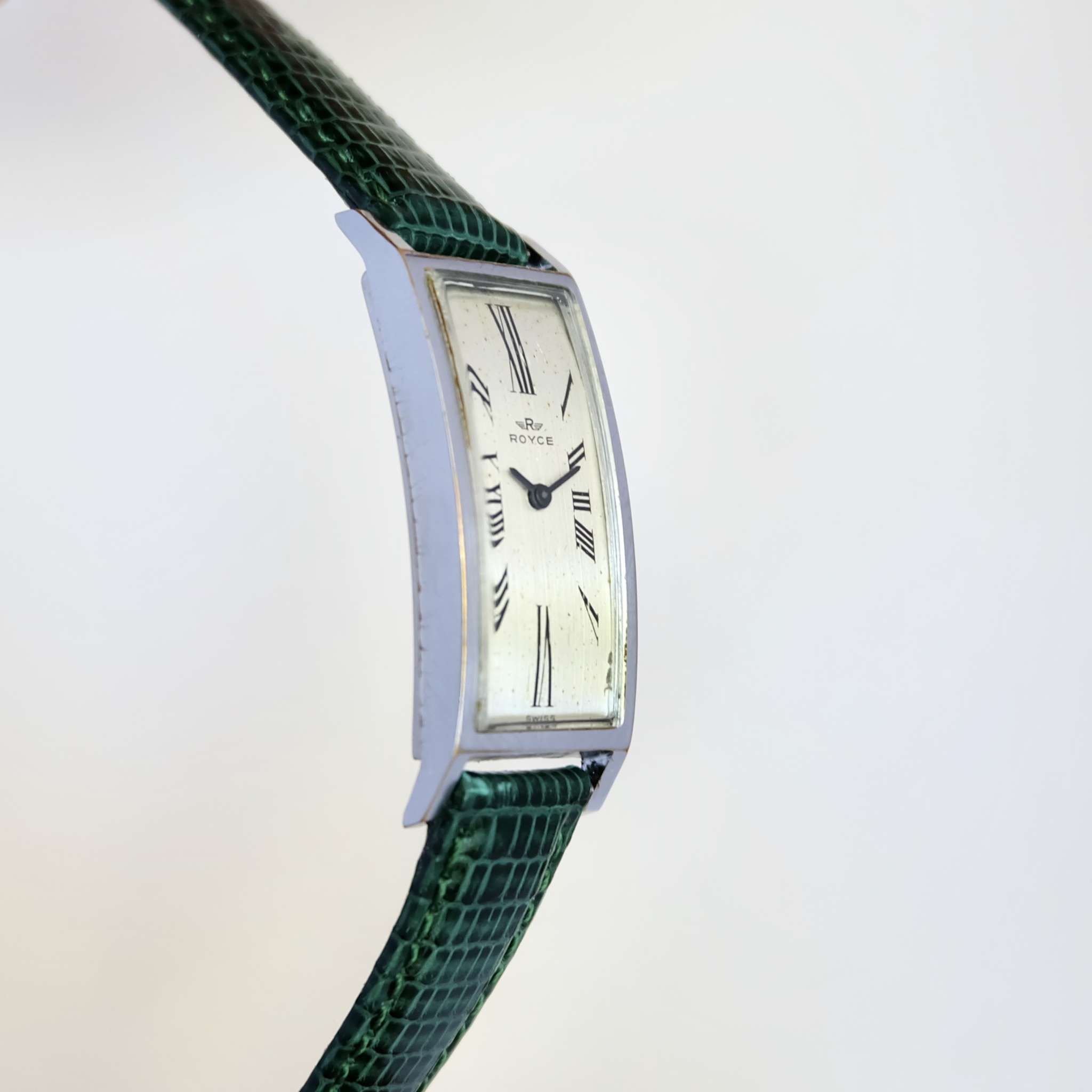 Royce, Tank Cintrée • Montre vintage rectangle mécanique Femme
