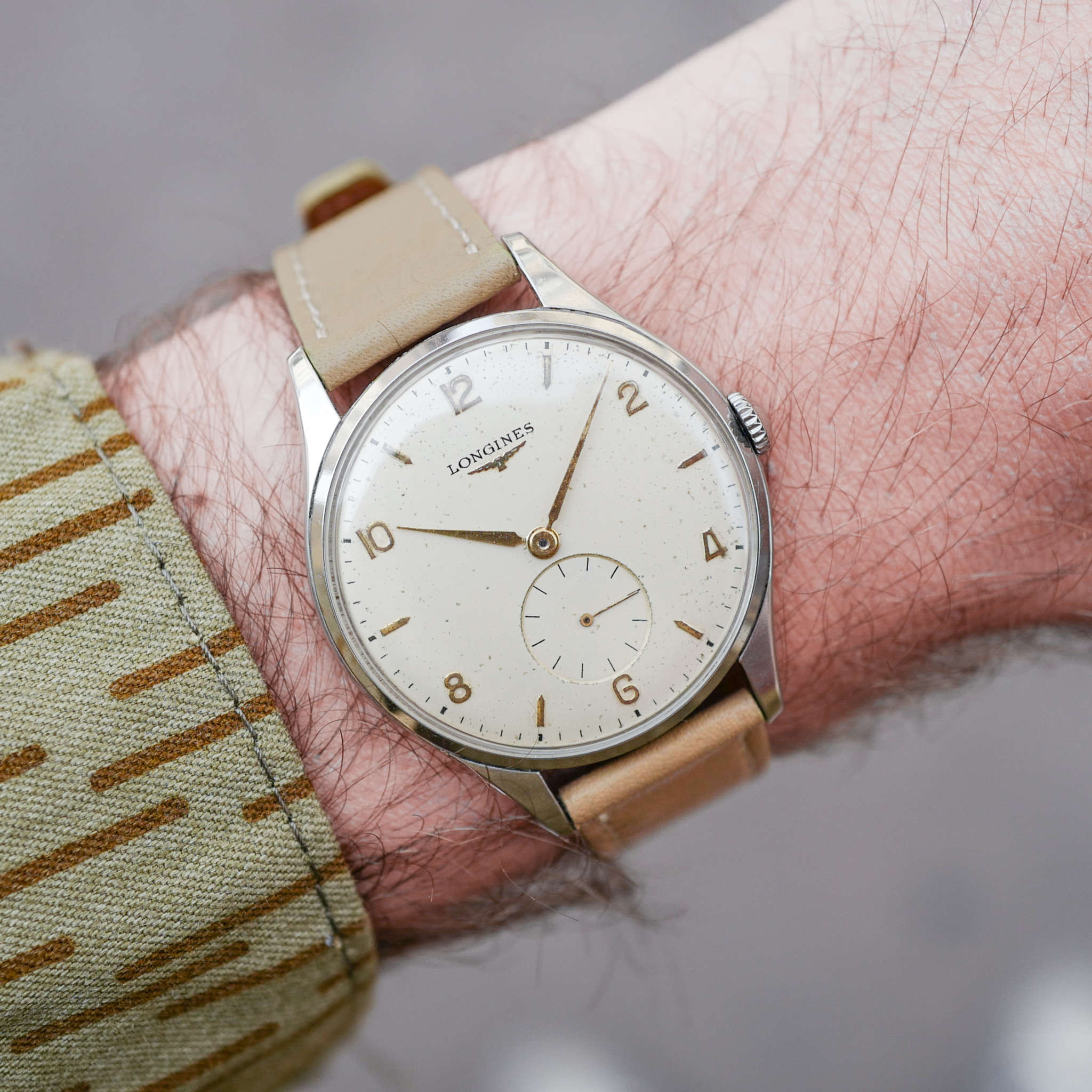 LONGINES 'Oversize Militaire' (1950's) • Cafe Noir - Les montres