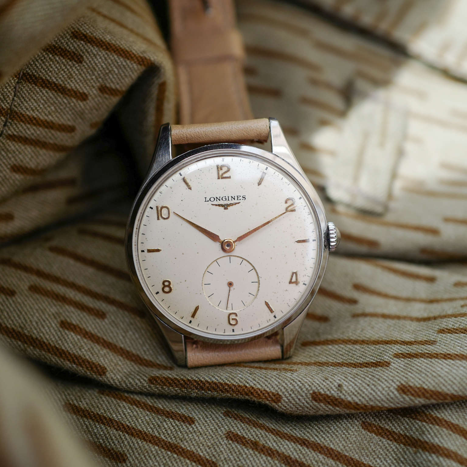 LONGINES 'Oversize Militaire' (1950's) • Cafe Noir - Les montres