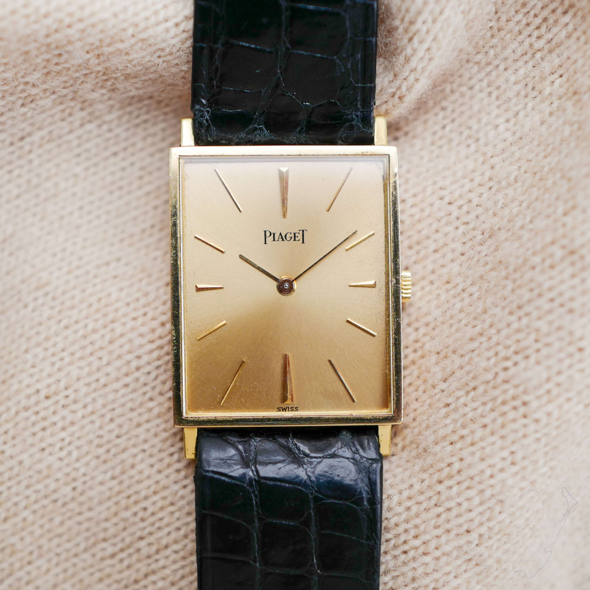 PIAGET Tank "Ultra Slim 18k" vintage (FULL SET du 20 Mai 1966)