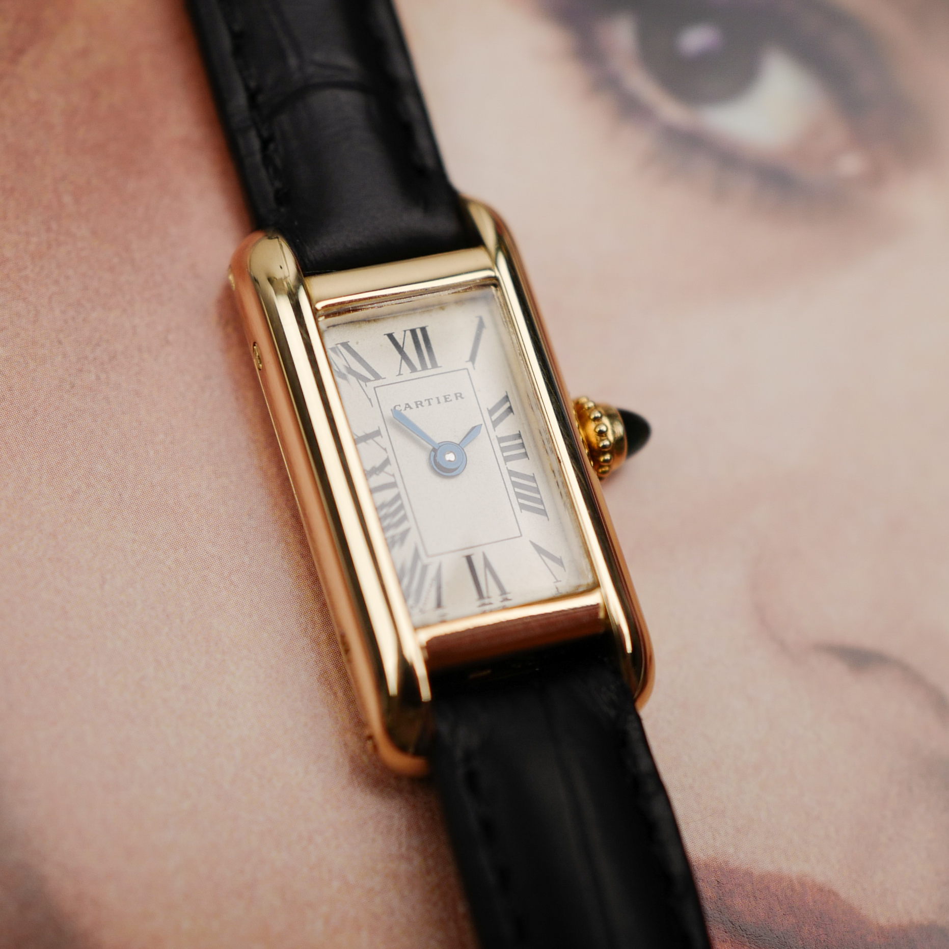 CARTIER Mini-Tank "Or Jaune" • Réf. 828004 • Cafe Noir - Les montres